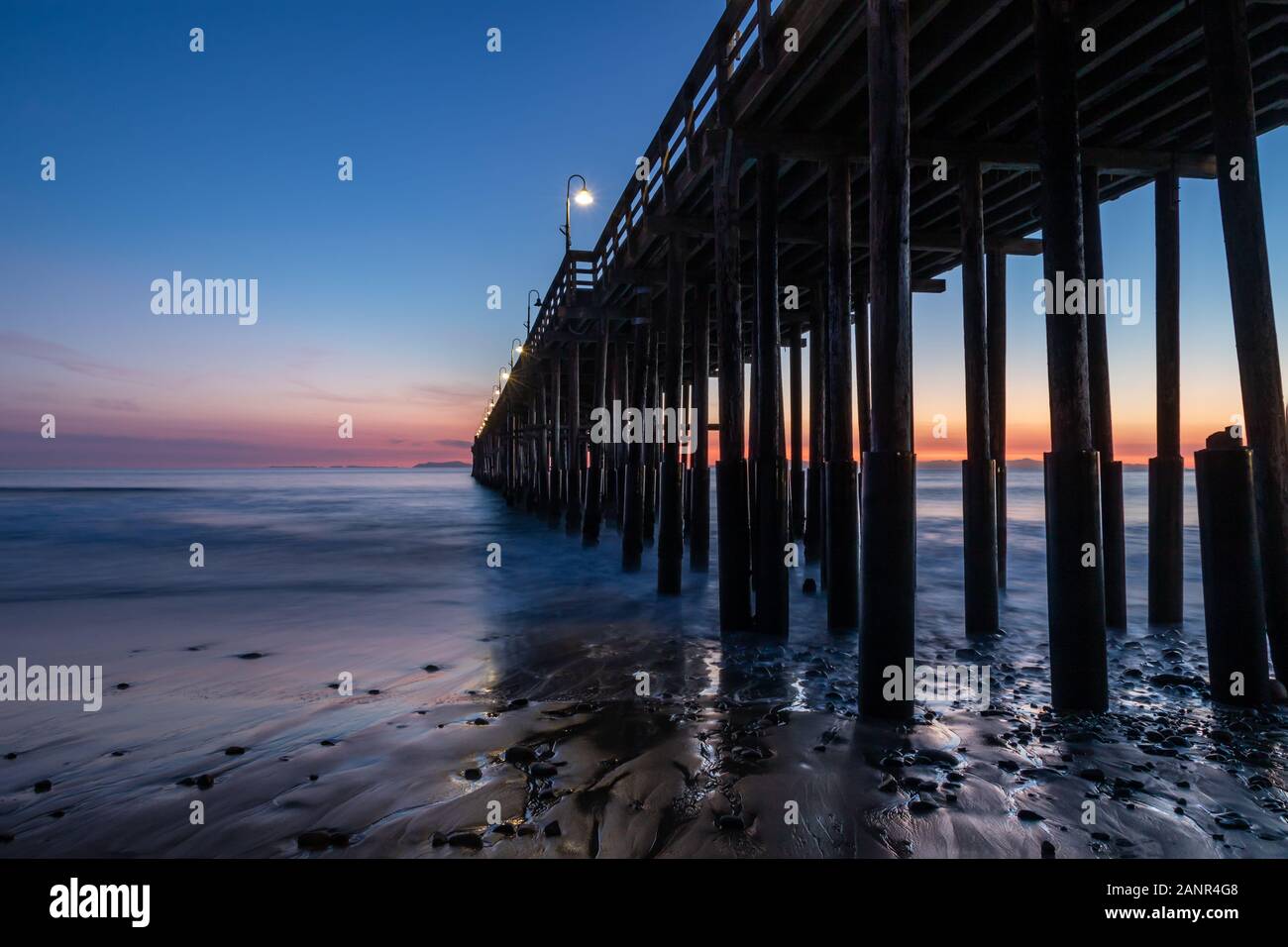 The pacific coast and the beach in ventura hi-res stock photography and ...