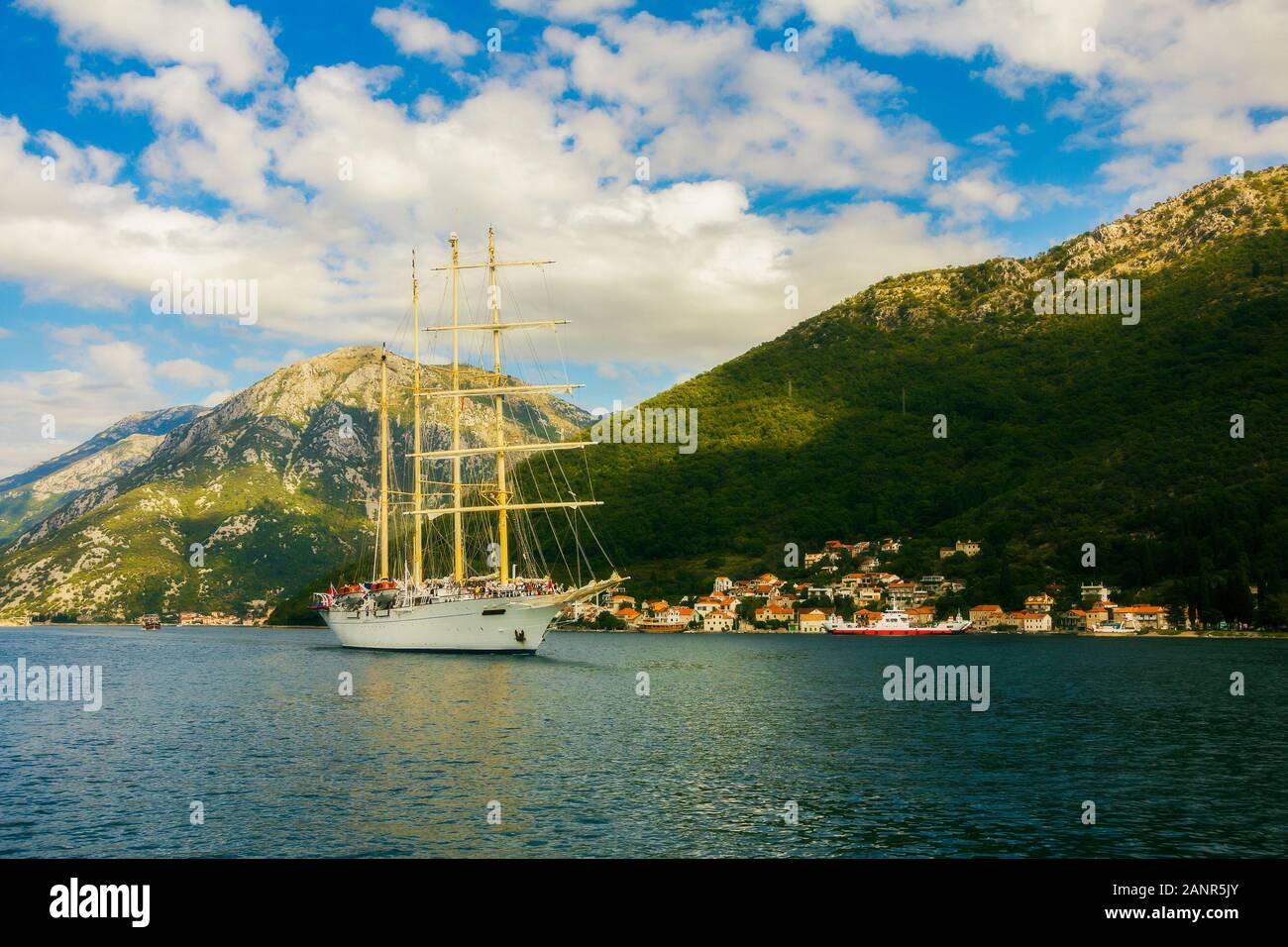 the different suburb views of nature, mountains, forests and seascapes ...