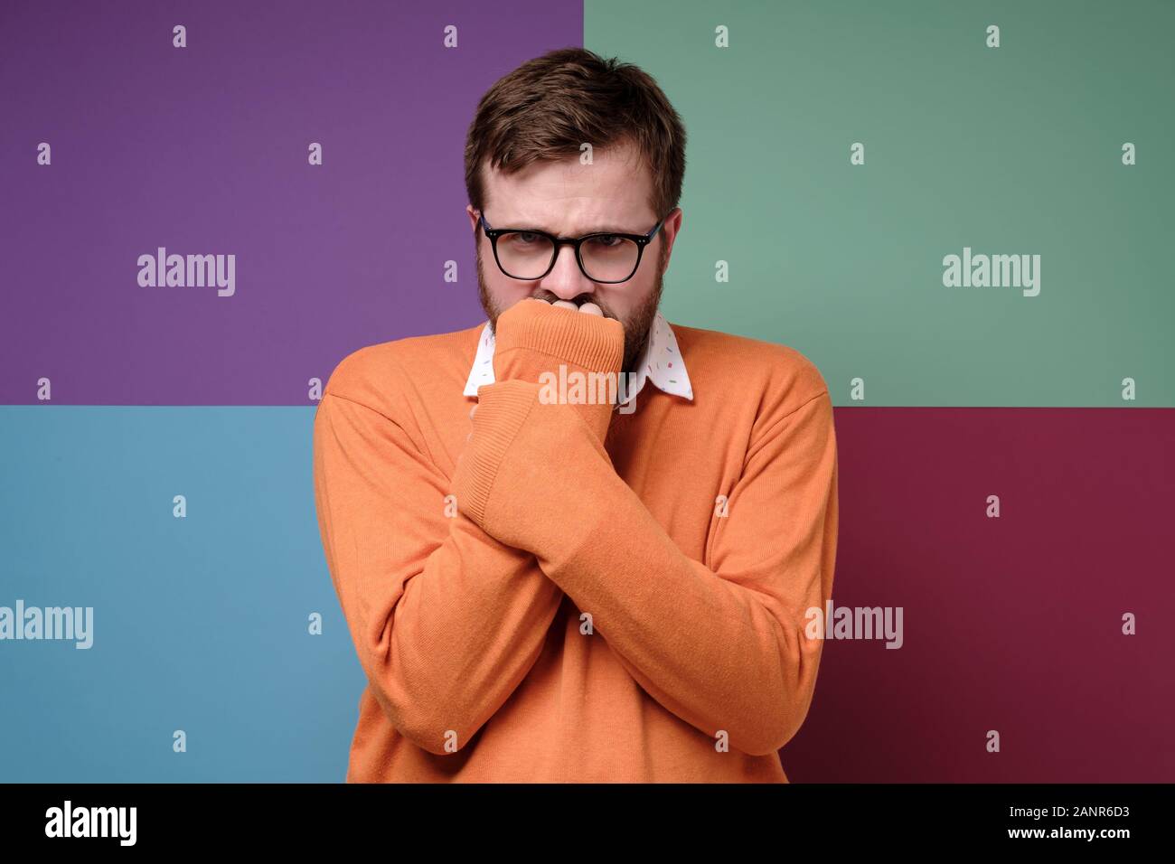 Frowning man hi-res stock photography and images - Alamy