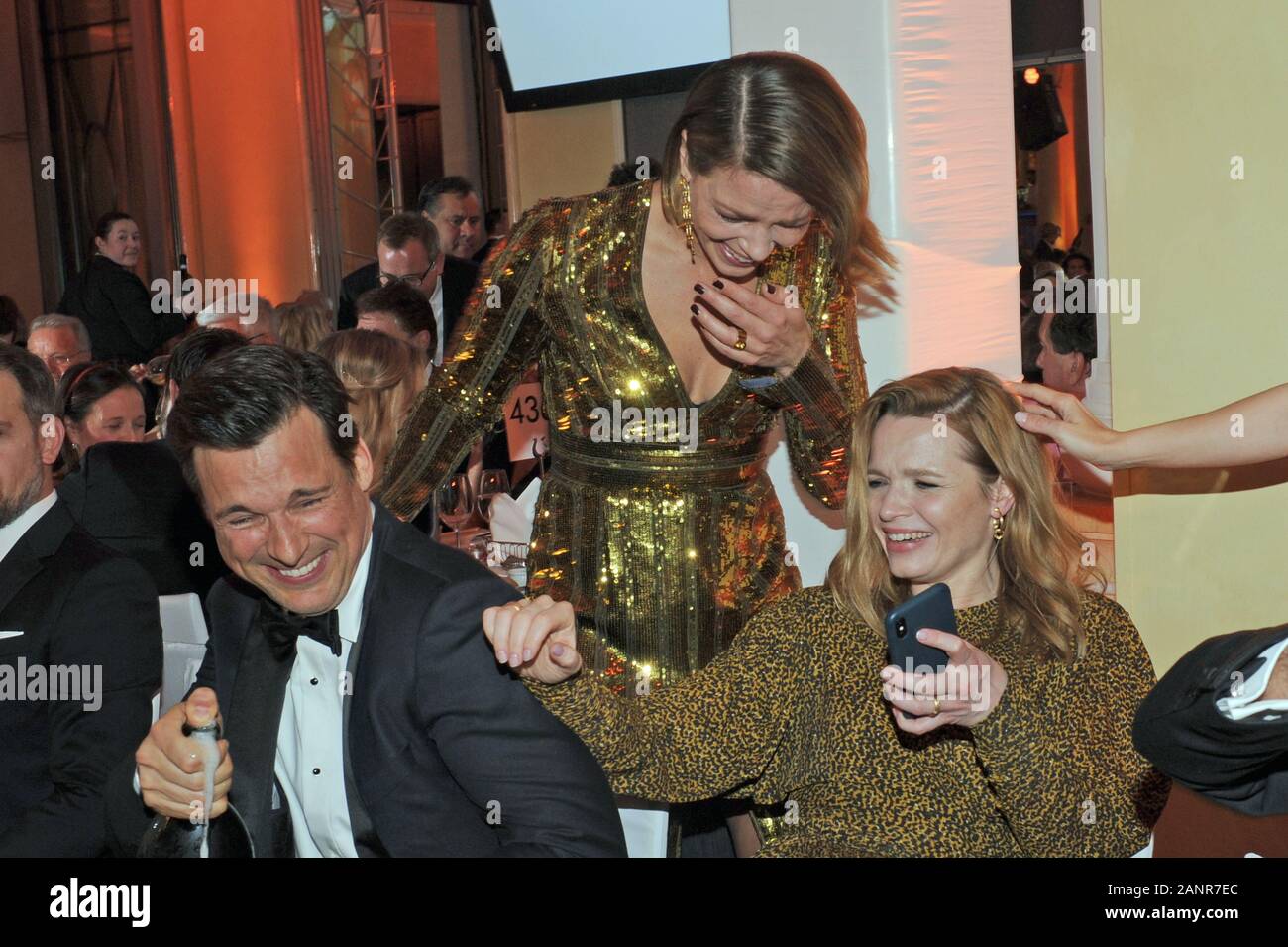 Munich, Germany. 18th Jan, 2020. The actors Florian David Fitz (f-l ...