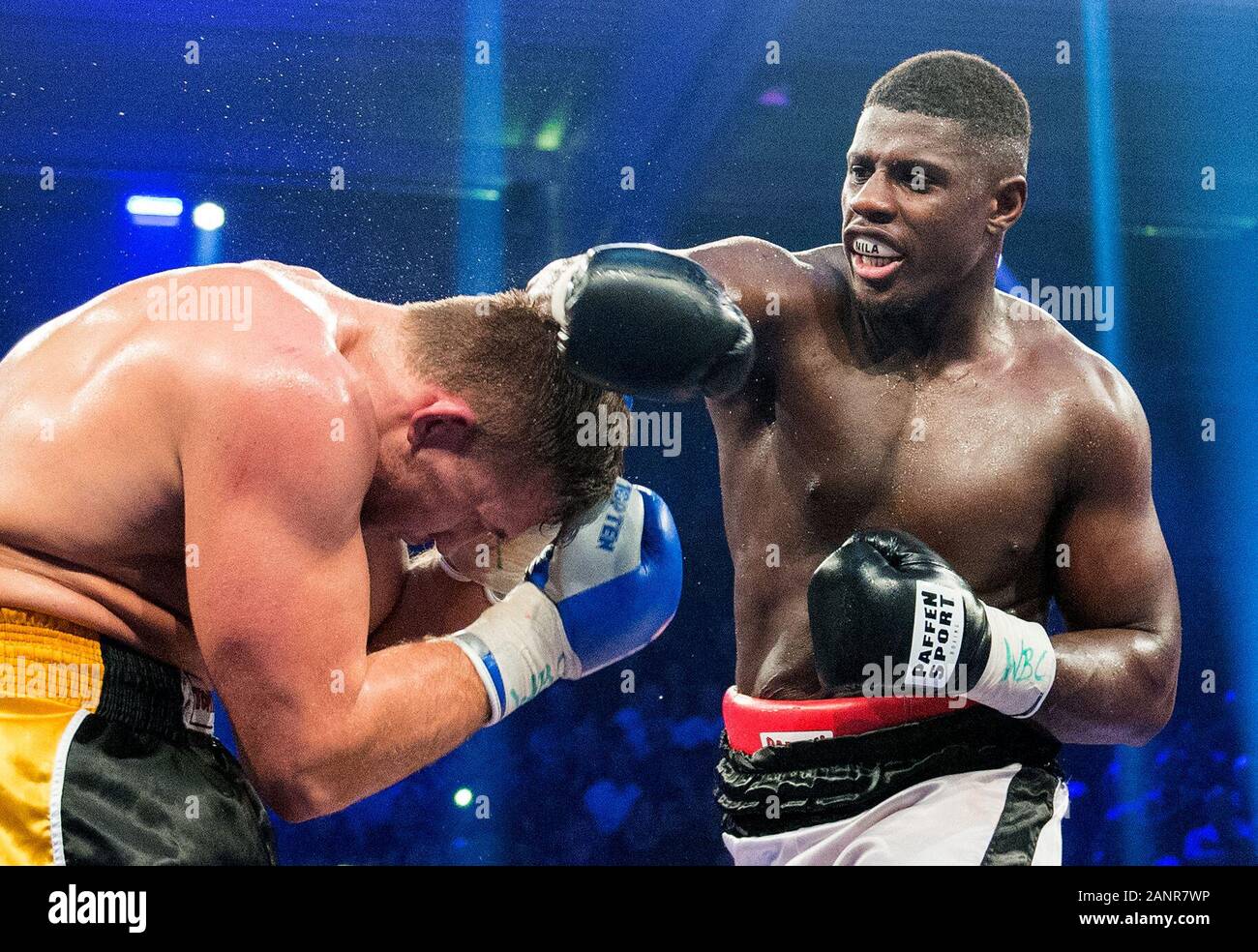 Hamburg, Germany. 18th Jan, 2020. Boxing, WBC Junior World ...