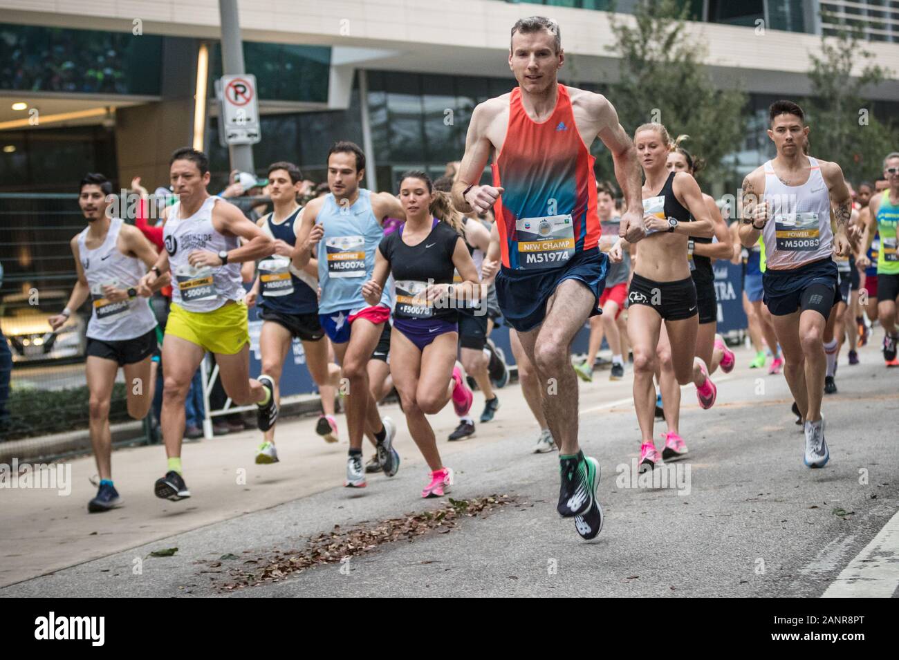 Houston, Texas, USA. 18th Jan, 2020. Runners break from the starting ...