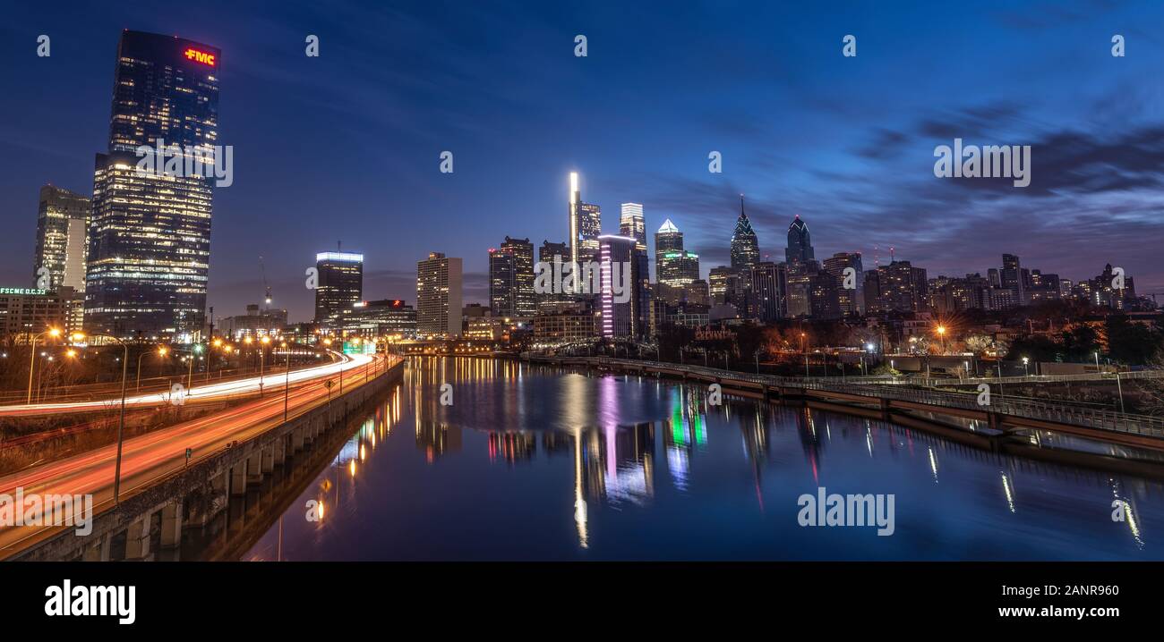 Bronx skyline hi-res stock photography and images - Alamy