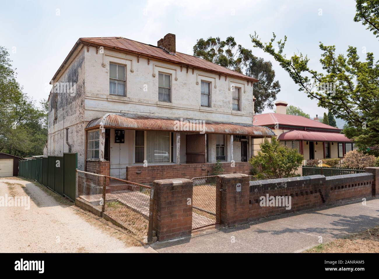 Heritage listed duplex hi-res stock photography and images - Alamy