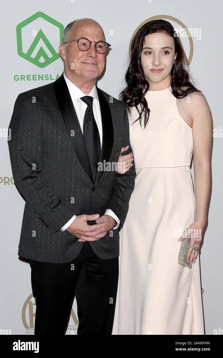 Los Angeles, USA. 18th Jan, 2020. Bradford Lewis, Ella Lewis walk the ...
