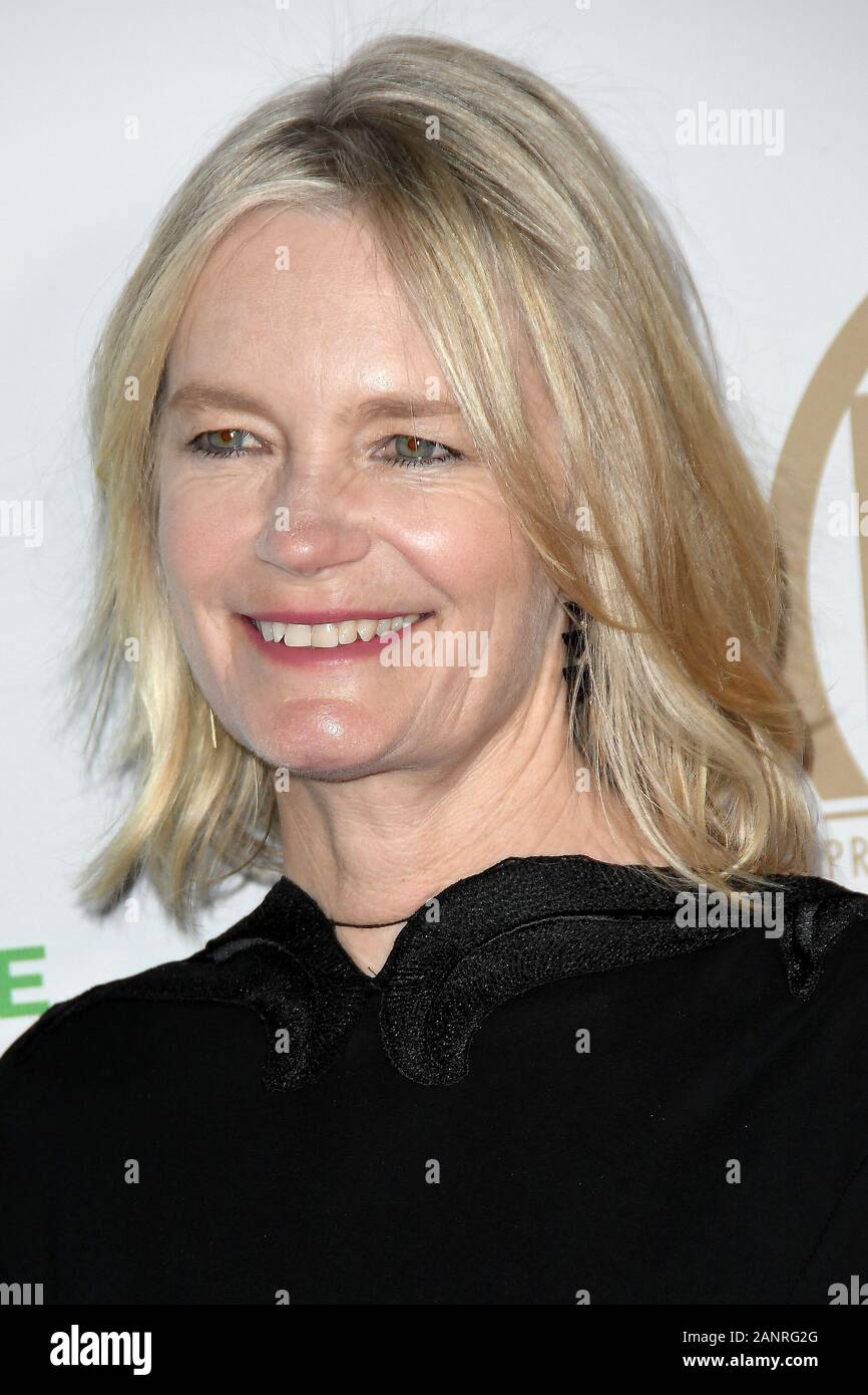 Los Angeles, USA. 18th Jan, 2020. Emma Cooper walks the carpet at the ...