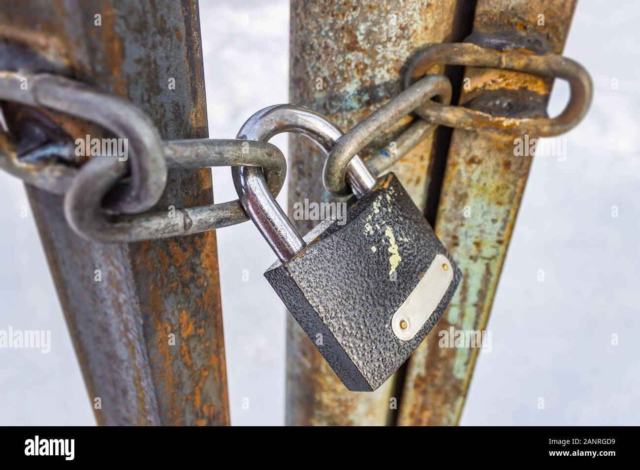 Metal gates prison hi-res stock photography and images - Alamy