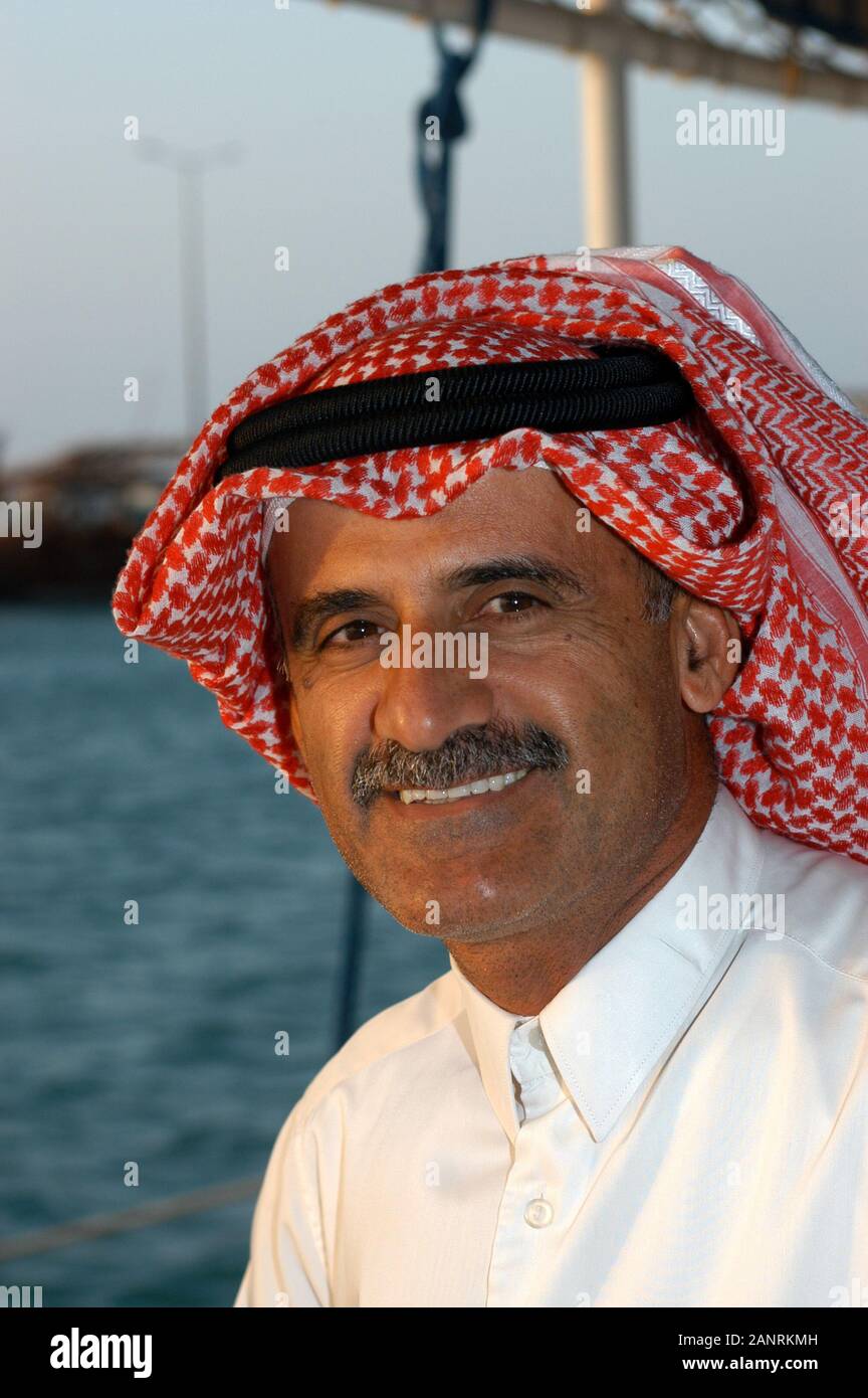 Ghutra hi-res stock photography and images - Alamy