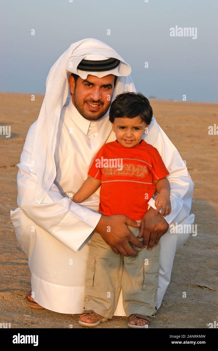 Qatari man hi-res stock photography and images - Alamy