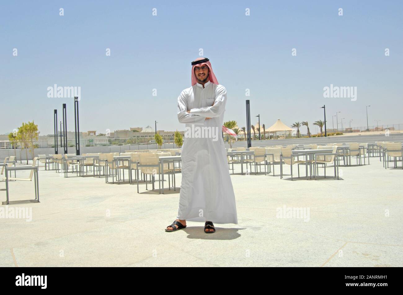 Qatari group portrait hi-res stock photography and images - Alamy