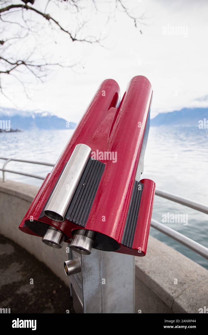 Red telescope hi-res stock photography and images - Alamy