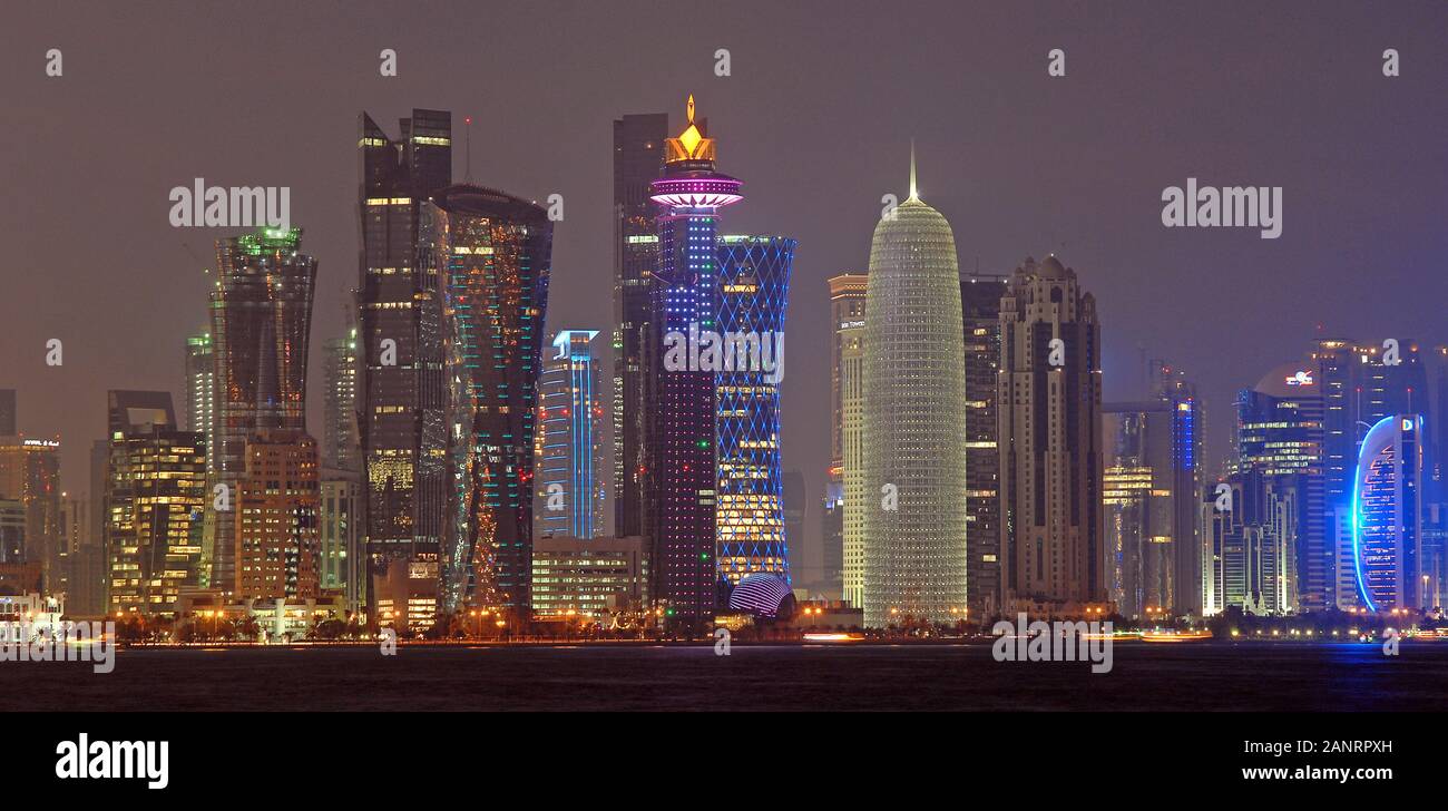 Modern high rise towers at Doha, Qatar Stock Photo - Alamy
