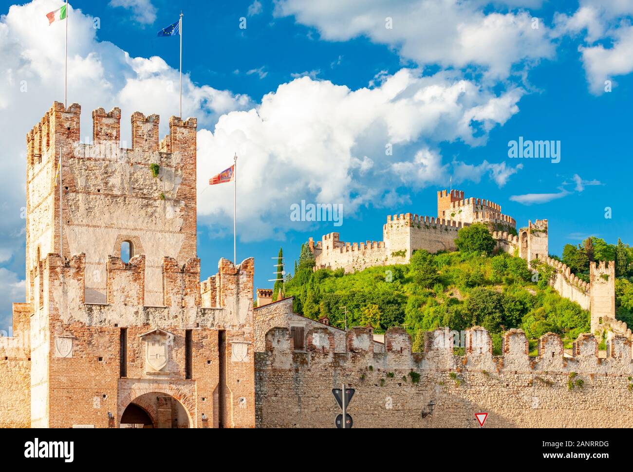 Soave old town hi-res stock photography and images - Alamy