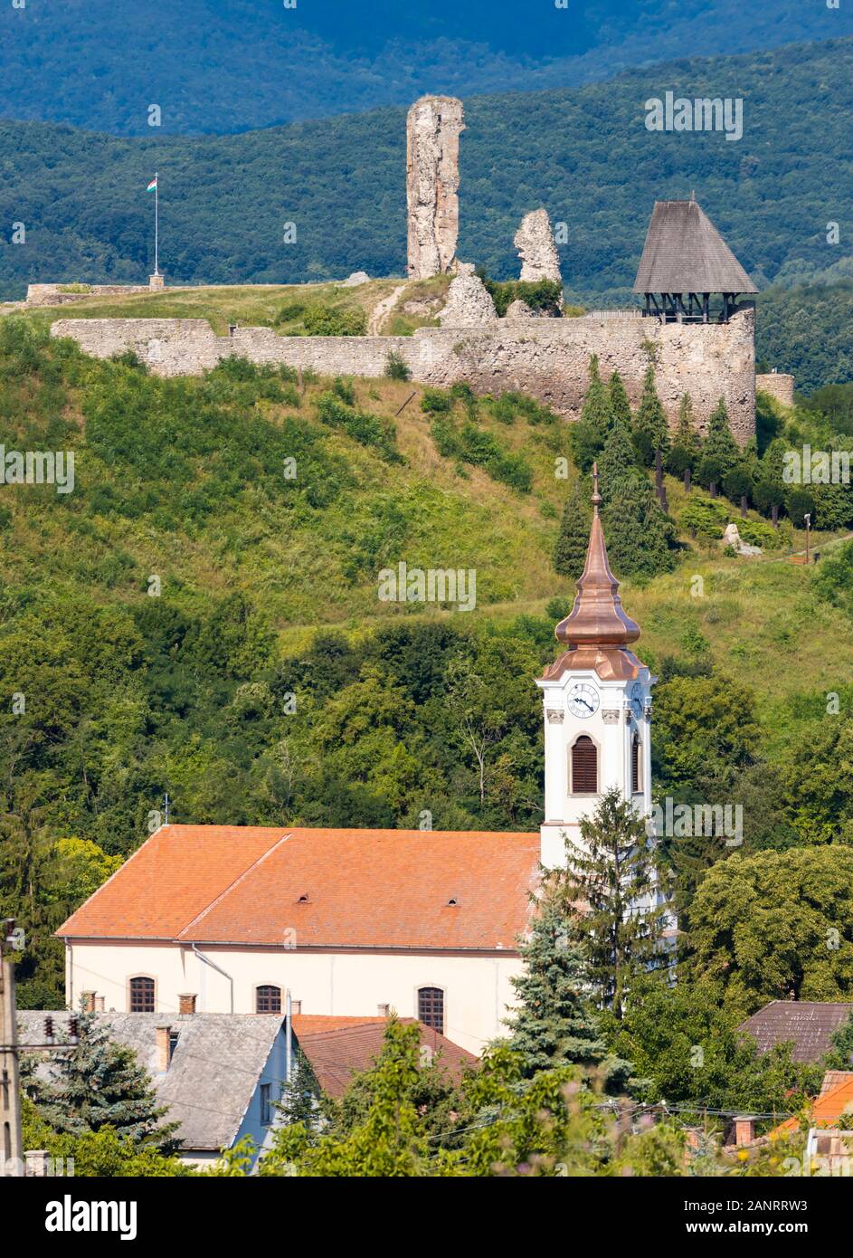 Castle of Nograd, region Nothern Hungary Stock Photo - Alamy
