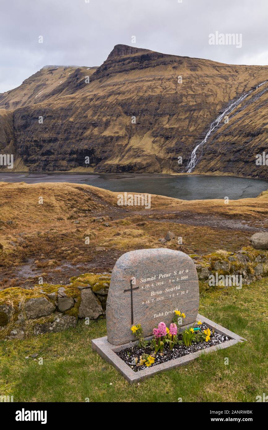 Sad waterfall hi-res stock photography and images - Alamy