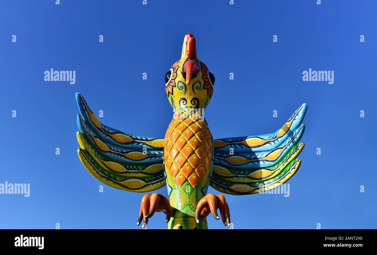 Mexican folk art bird hi-res stock photography and images - Alamy