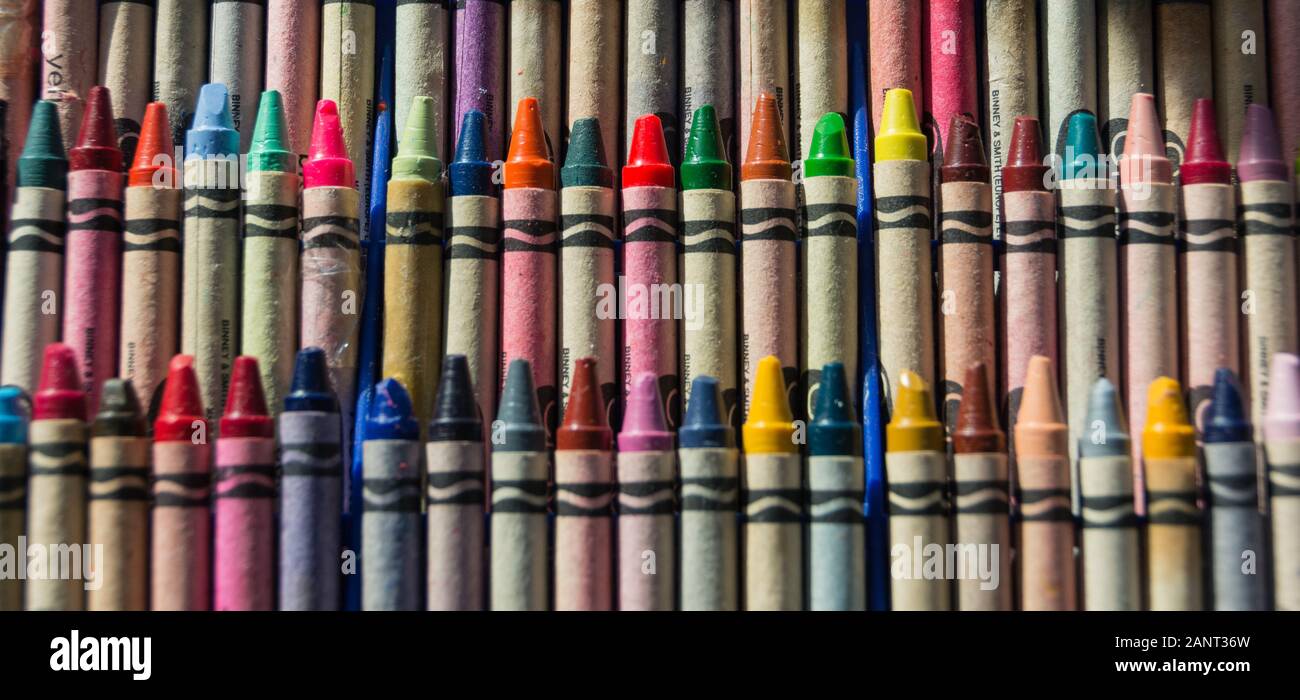 Crayola crayons hi-res stock photography and images - Alamy