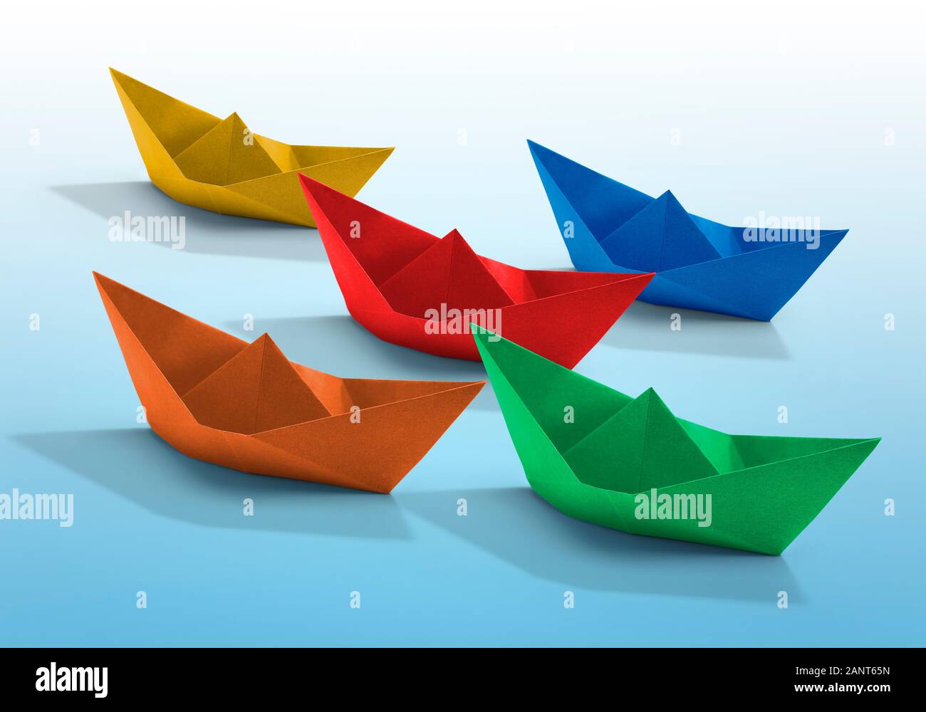 Colorfull boats hi-res stock photography and images - Alamy