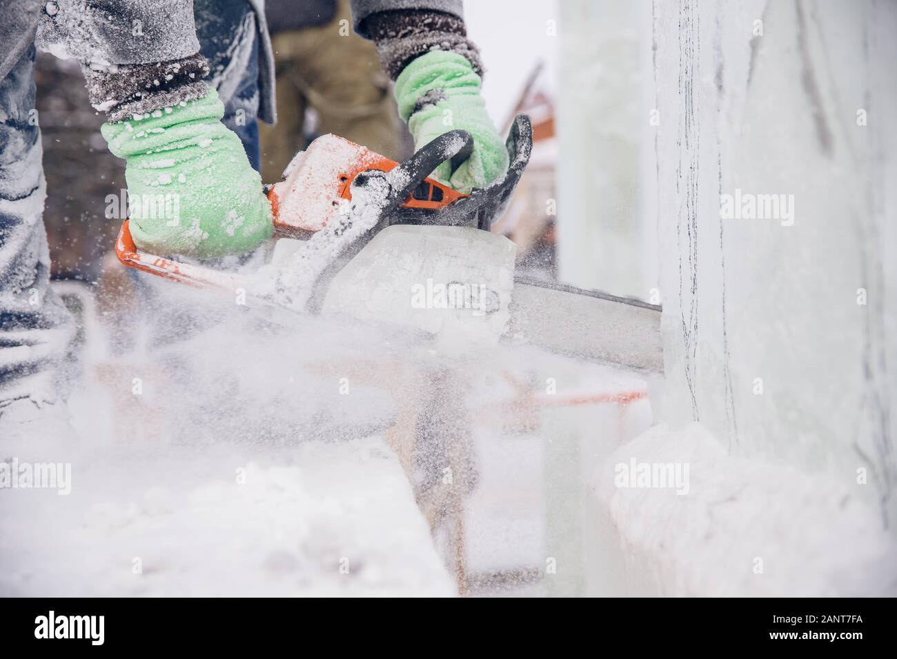 Chainsaw carving competition hi-res stock photography and images - Alamy