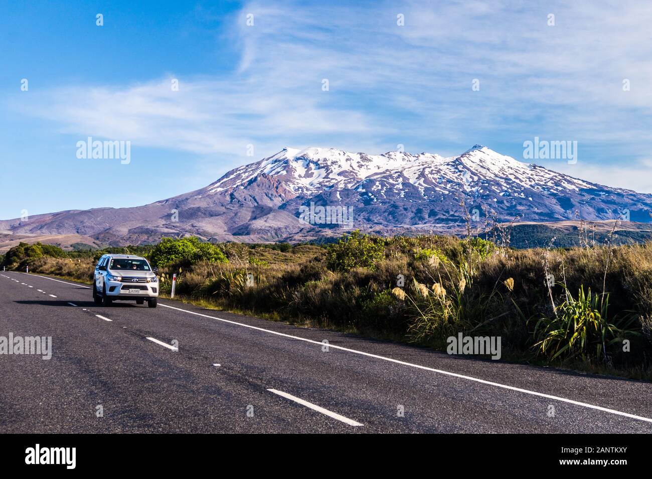 Snow on Mount Ruapehu , Tongariro National Park, North Island, New ... Snow on Mount Ruapehu , Tongariro National Park, North Island, New ...