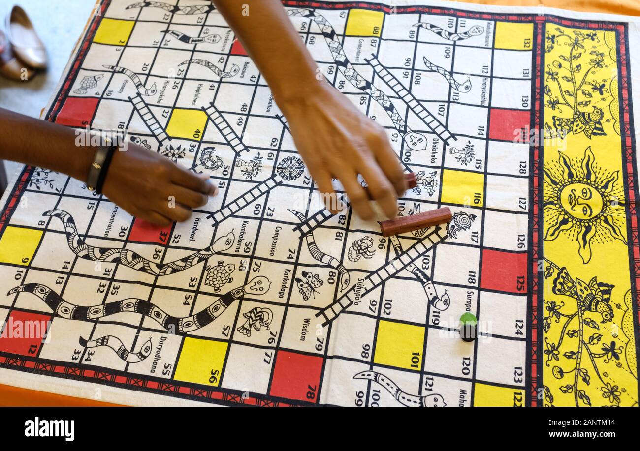 Traditional indian board game hi-res stock photography and images - Alamy