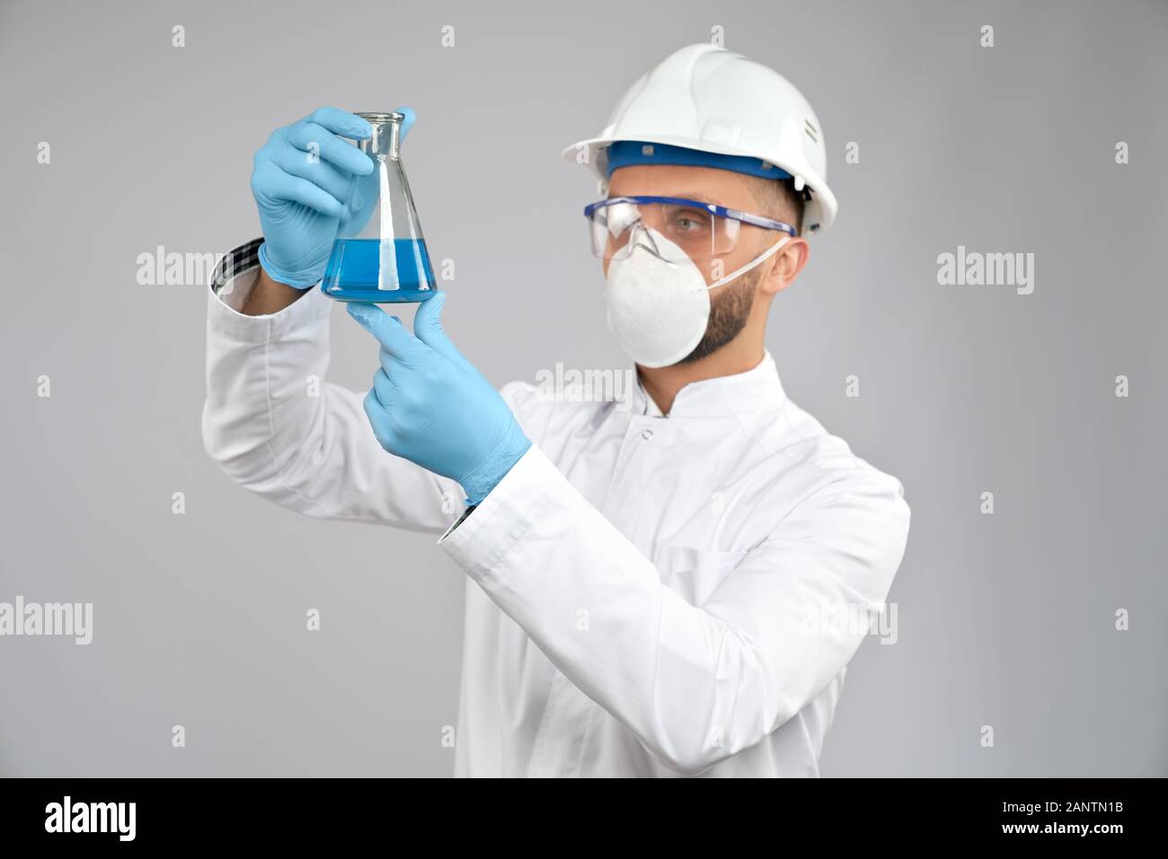 Chemist helmet chemical laboratory hi-res stock photography and images ...