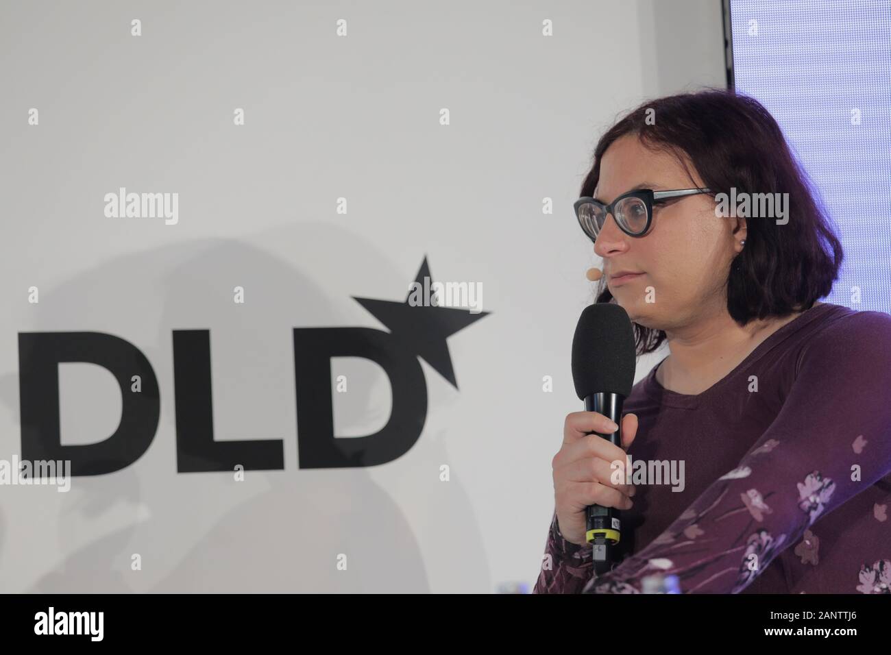 Chief media correspondent hi-res stock photography and images - Alamy