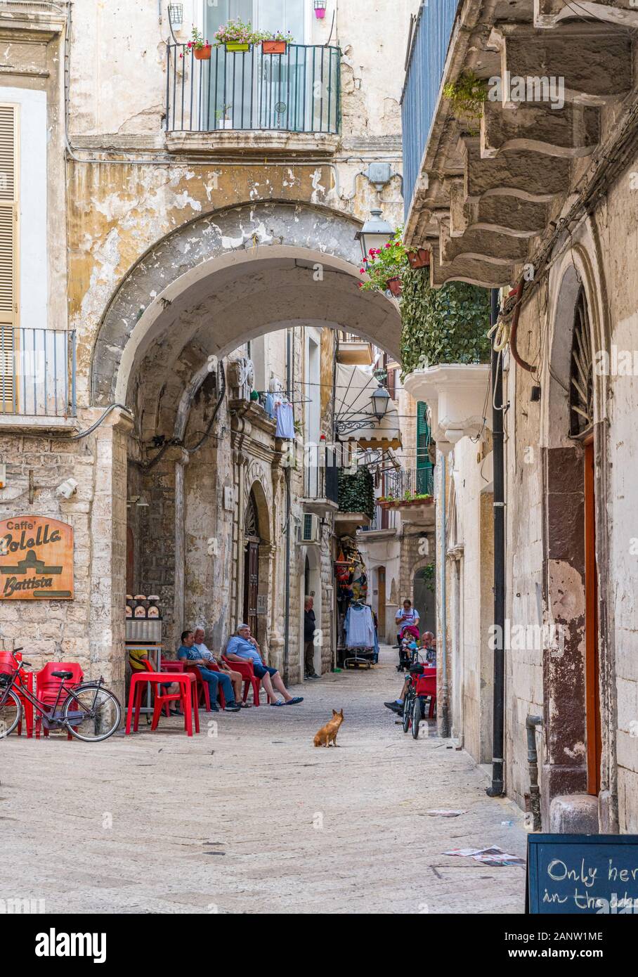 Scenic sight in old town Bari, Puglia (Apulia), southern Italy Stock ... Scenic sight in old town Bari, Puglia (Apulia), southern Italy Stock ...
