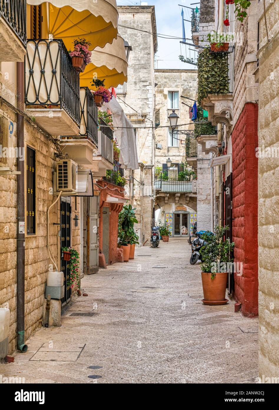 Scenic sight in old town Bari, Puglia (Apulia), southern Italy Stock ...