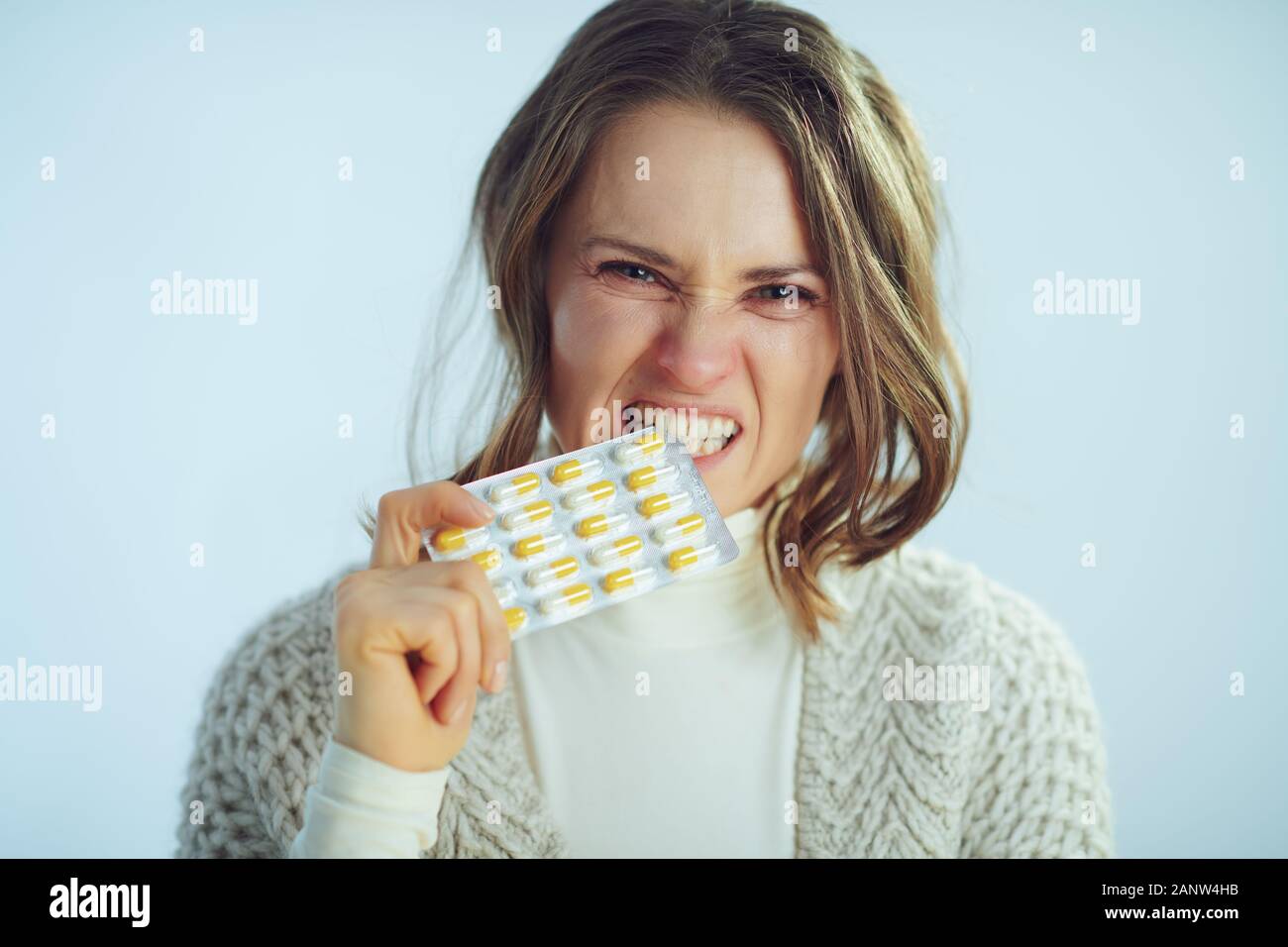 Neck biting hi-res stock photography and images - Alamy