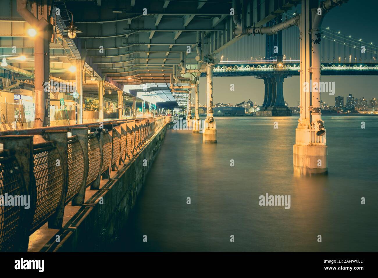 Bridge at Night in New York City Stock Photo - Alamy