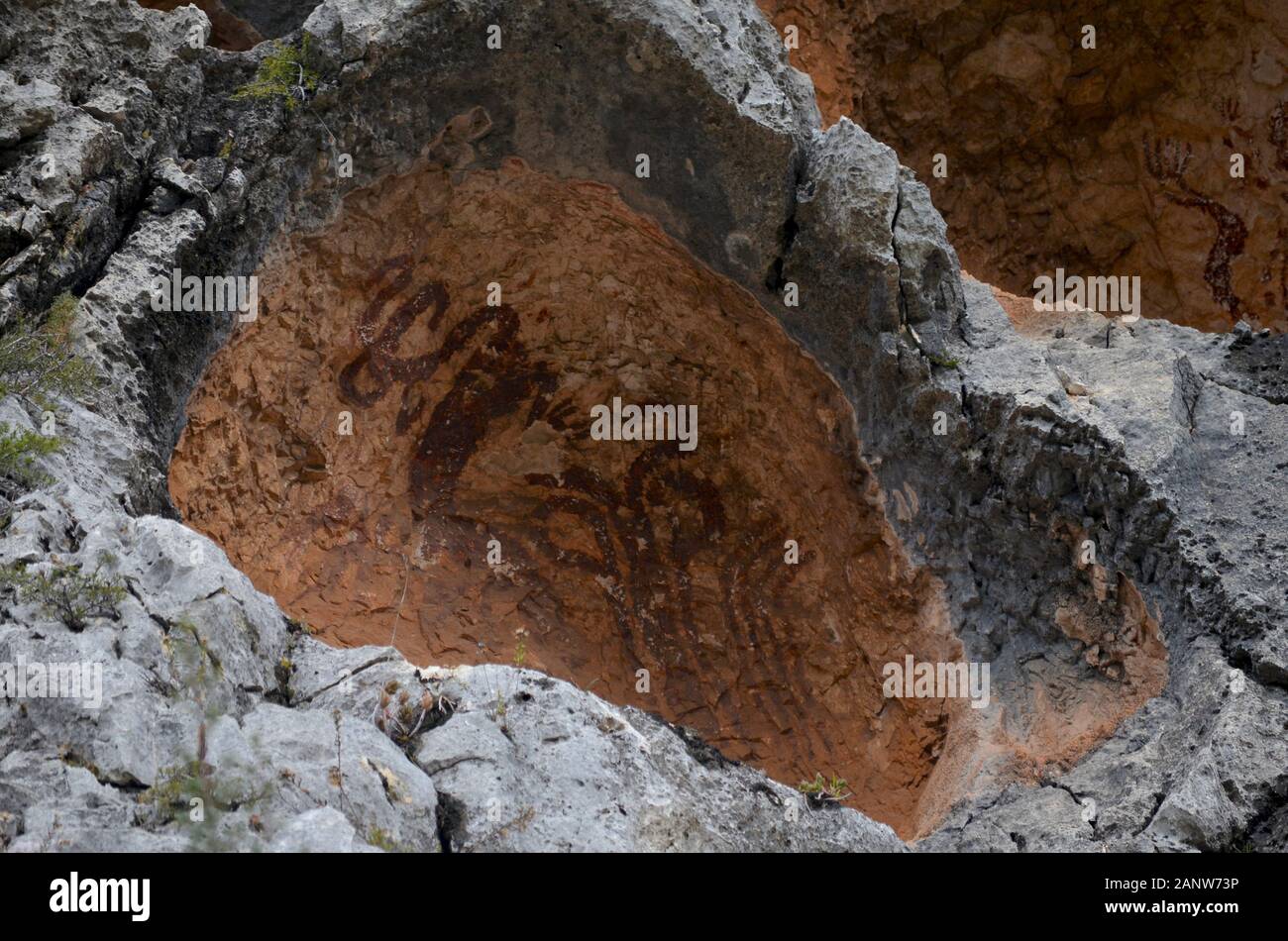 Natural pigments rock painting hi-res stock photography and images - Alamy