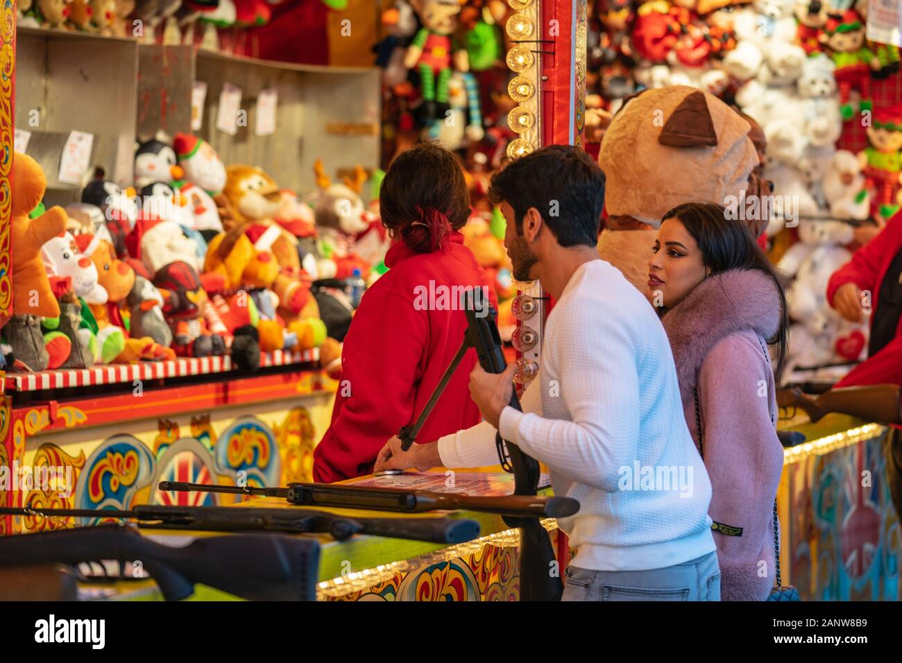 Shooting game funfair fair hi-res stock photography and images - Alamy