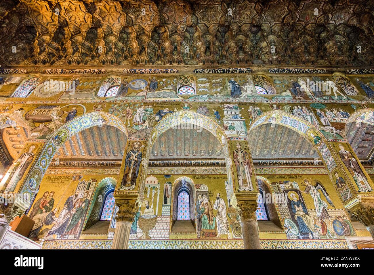 Inside of Palatine Chapel (Cappella Palatina Stock Photo - Alamy