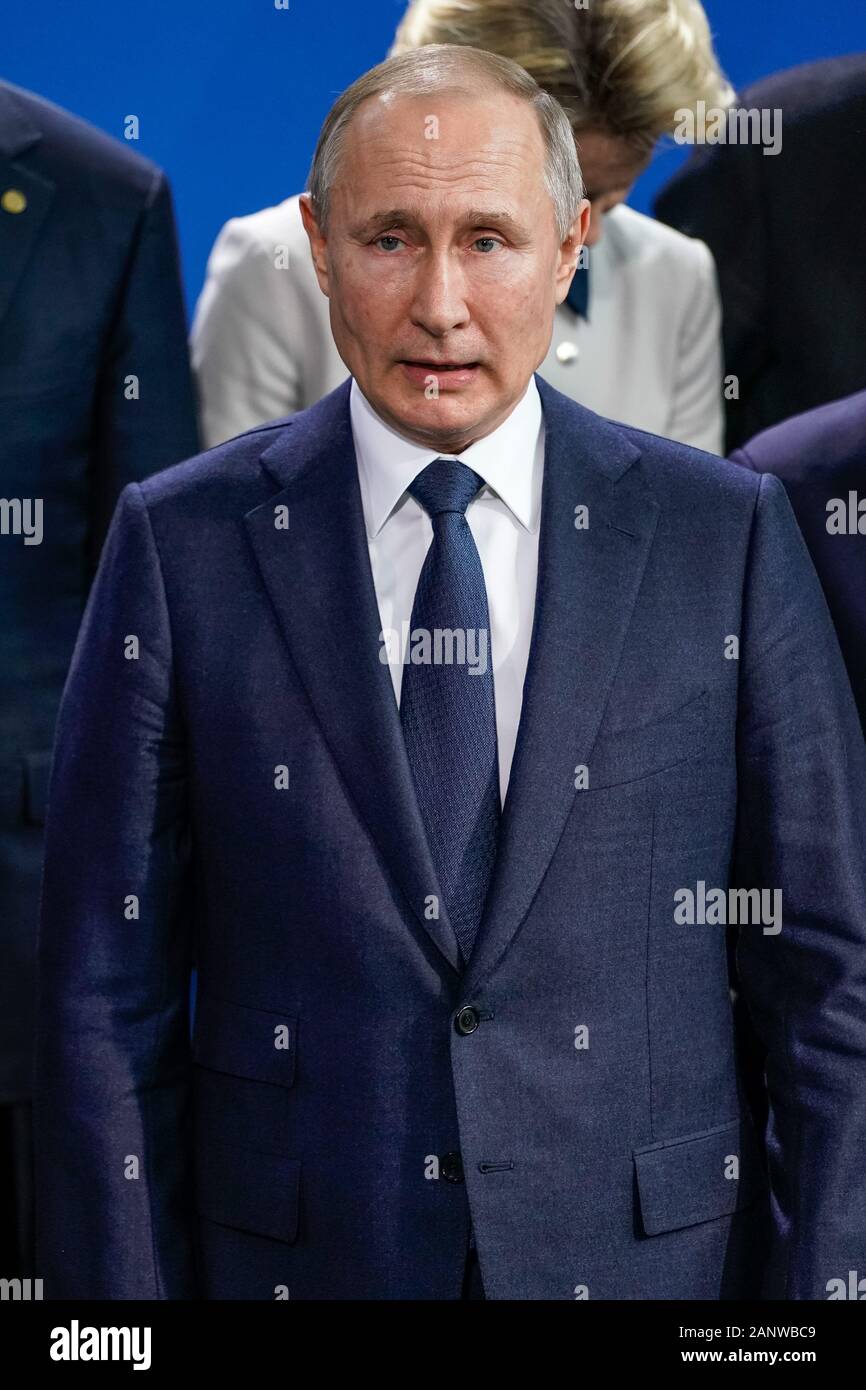 Vladimir putin portrait hi-res stock photography and images - Alamy