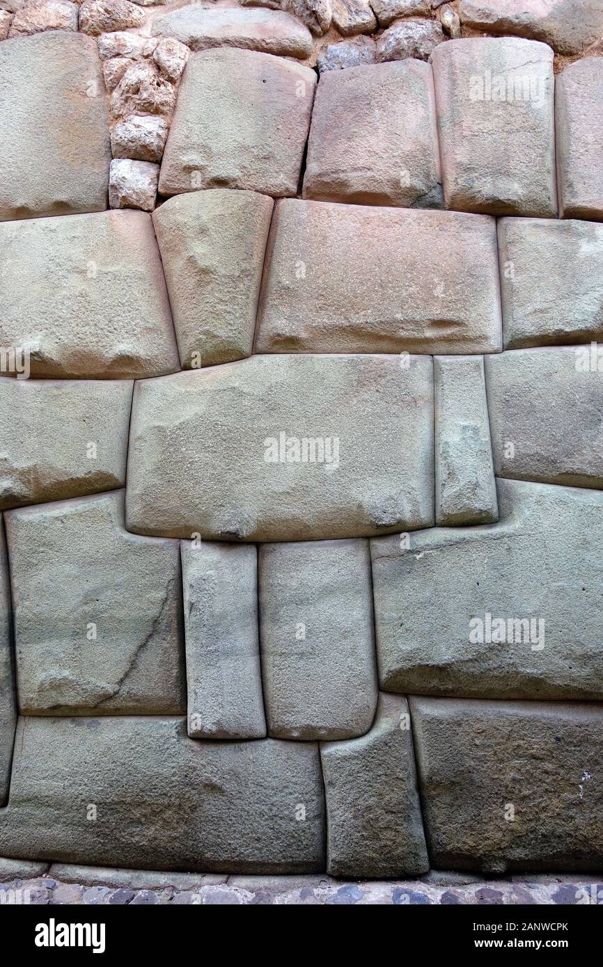Inca stone wall, downtown, Cuzco, Cusco, Peru, South America, UNESCO ...