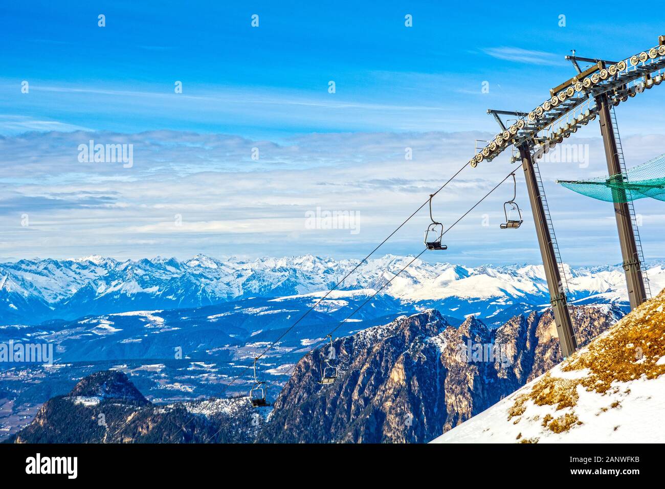 Black slope hi-res stock photography and images - Alamy