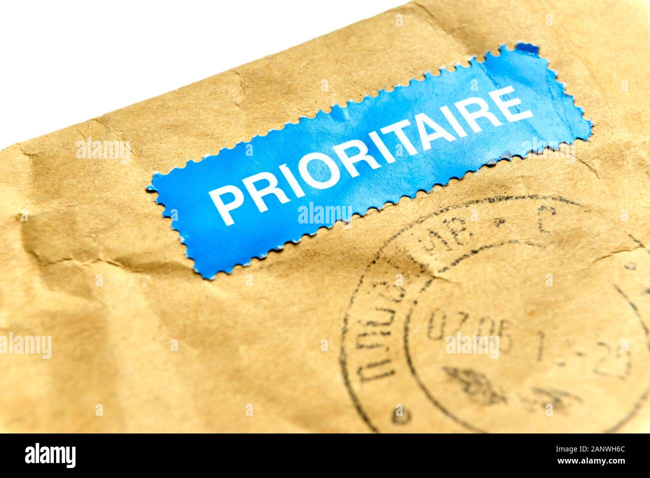 Priority Mail Stamp Hi res Stock Photography And Images Alamy priority-mail-stamp-hi-res-stock-photography-and-images-alamy
