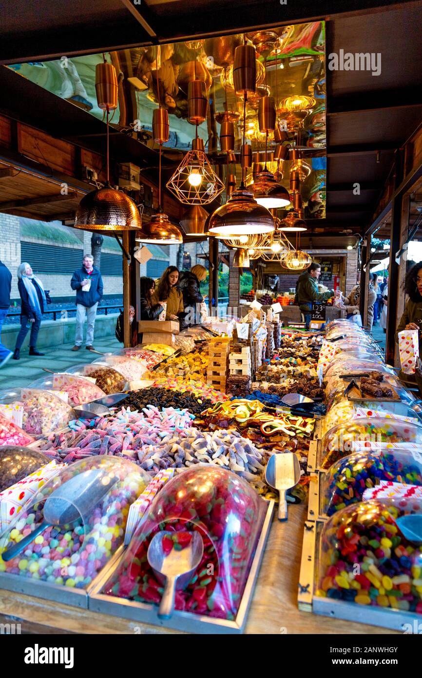 Candy stall hi-res stock photography and images - Alamy