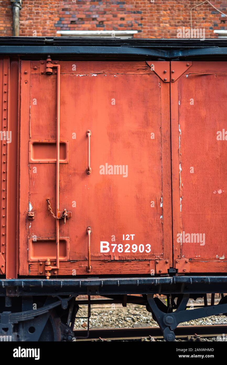 Wagon balance hi-res stock photography and images - Alamy