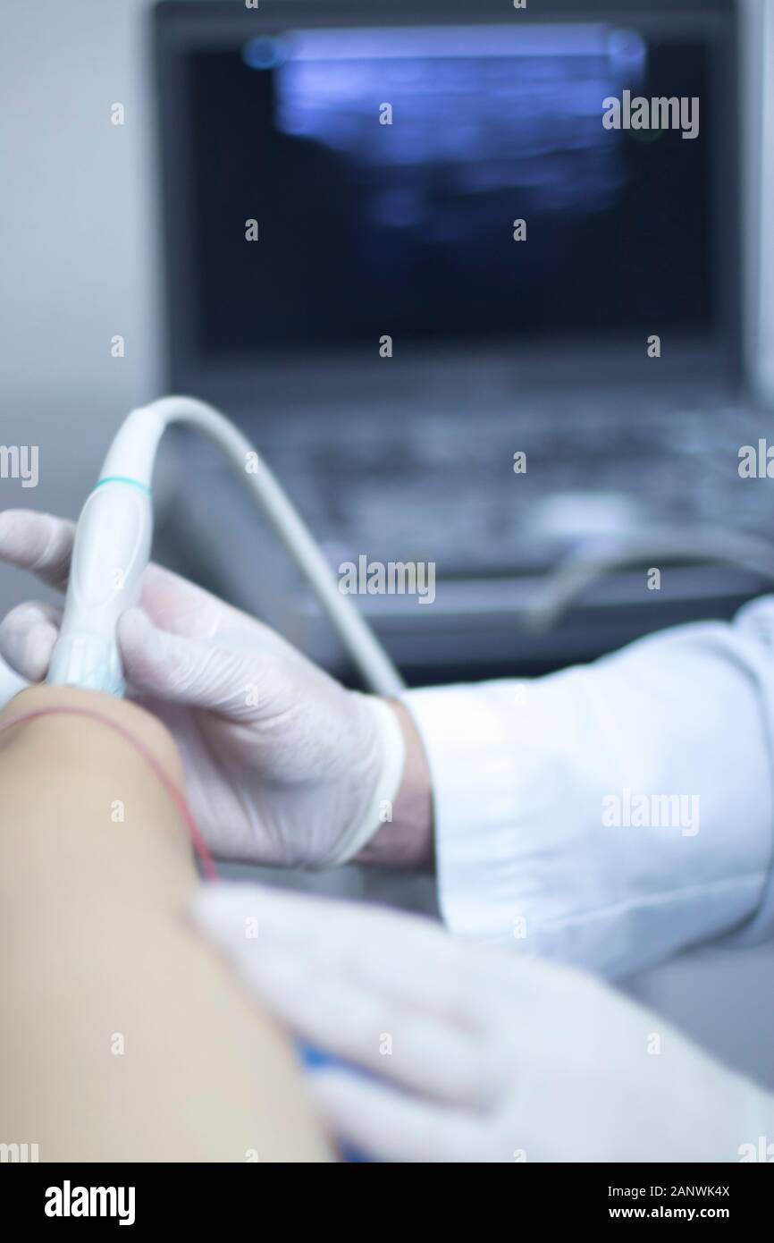 EPI Intratissue Percutaneous Electrolysis dry needling ultrasound ecography scan physiotherapy ...