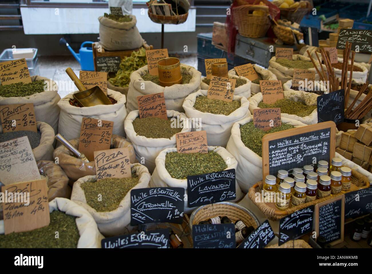 Spice booth hi-res stock photography and images - Alamy