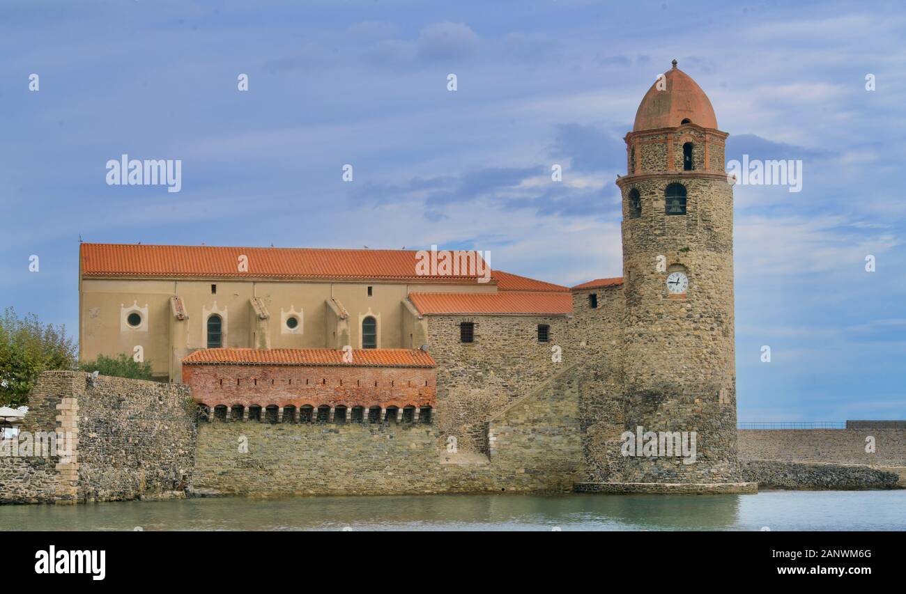 medieval church at the ocean Stock Photo - Alamy