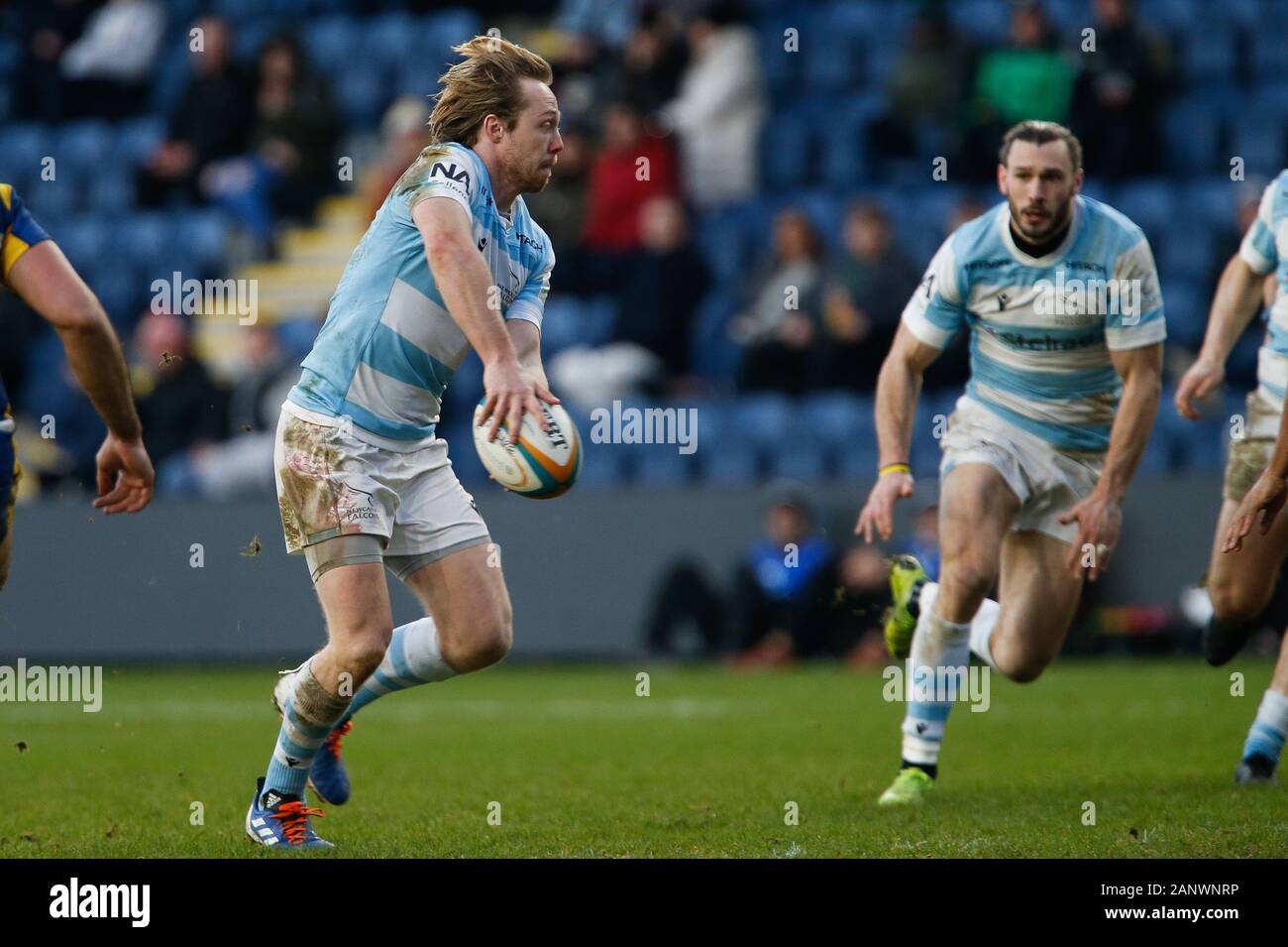Pop pass rugby hi-res stock photography and images - Alamy