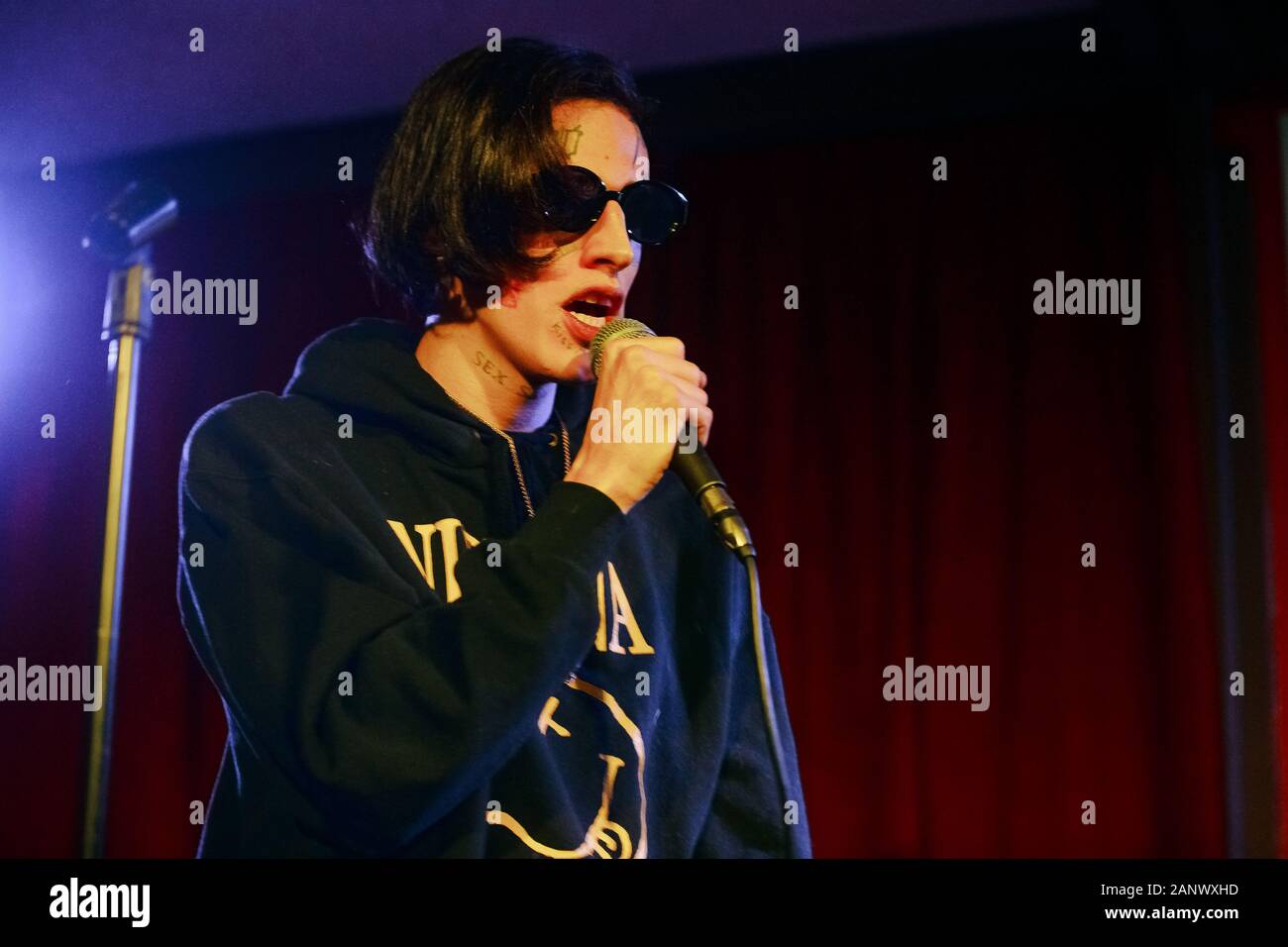 Young signorino hi-res stock photography and images - Alamy