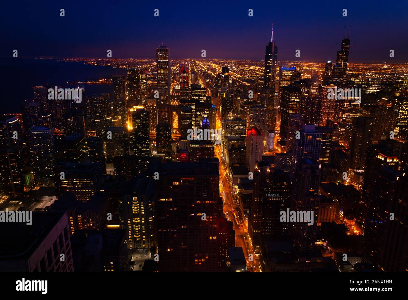 Chicago aerial night streets hi-res stock photography and images - Alamy
