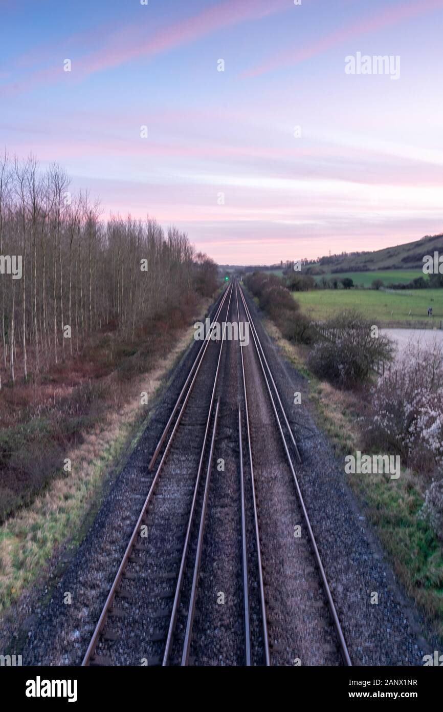 English railway tracks hi-res stock photography and images - Alamy
