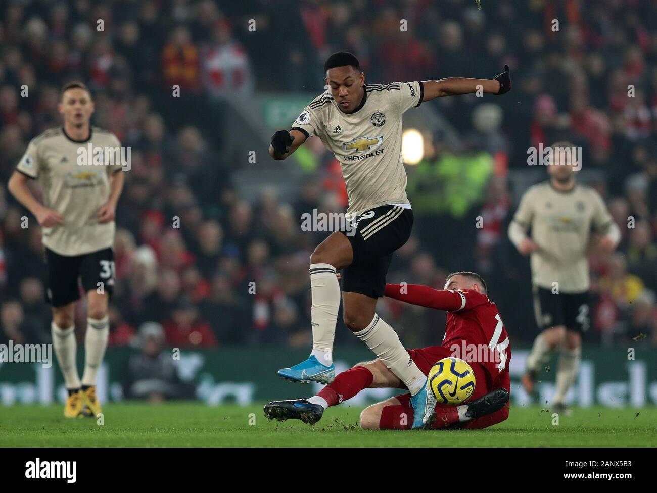 Manchester united liverpool tackle hi-res stock photography and images ...