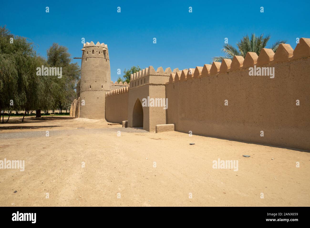 Largest castle in uae hi-res stock photography and images - Alamy