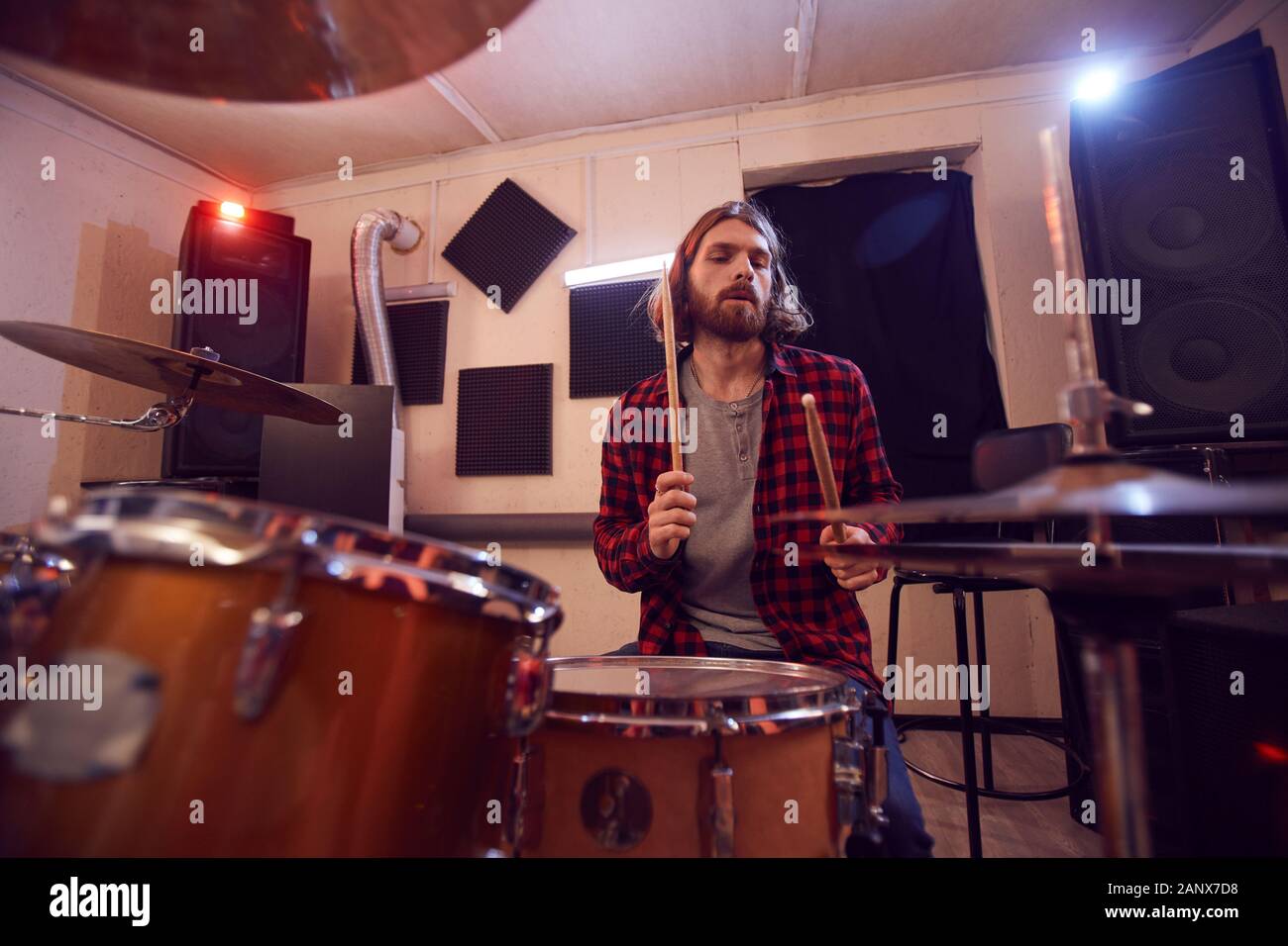 Bearded drummer hi-res stock photography and images - Alamy